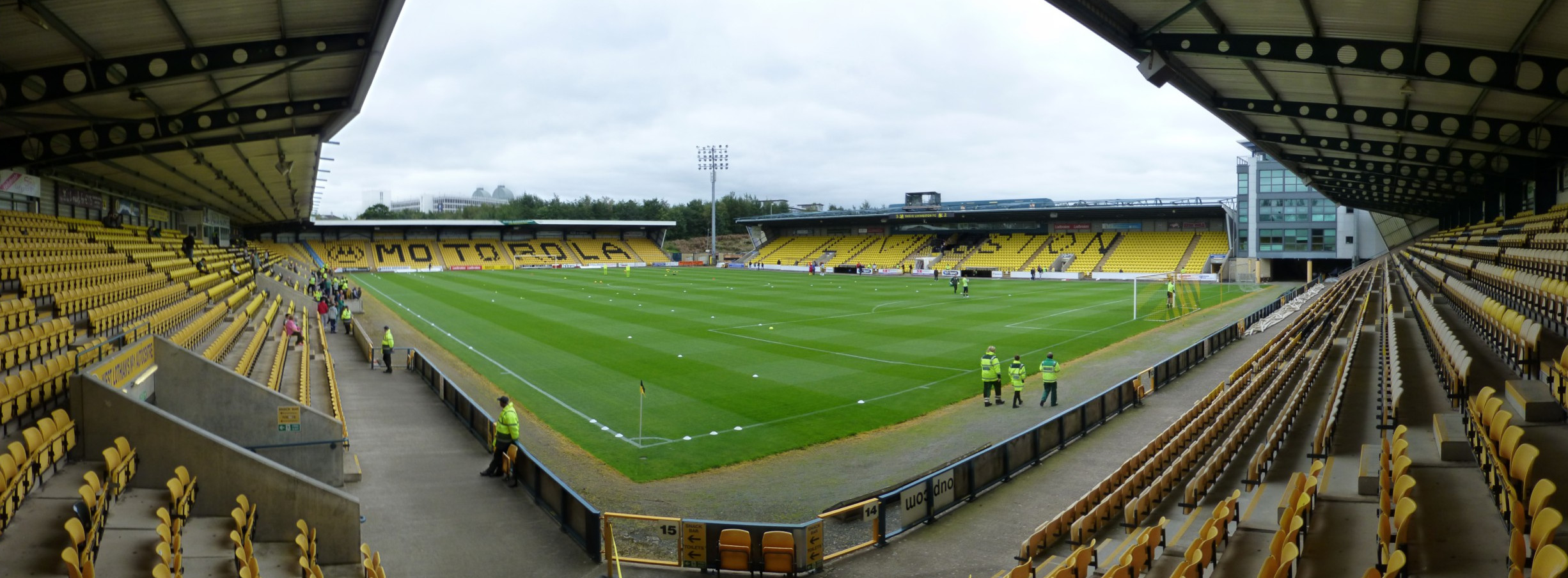 Livingston (Almondvale Stadium) - Dan and the 92